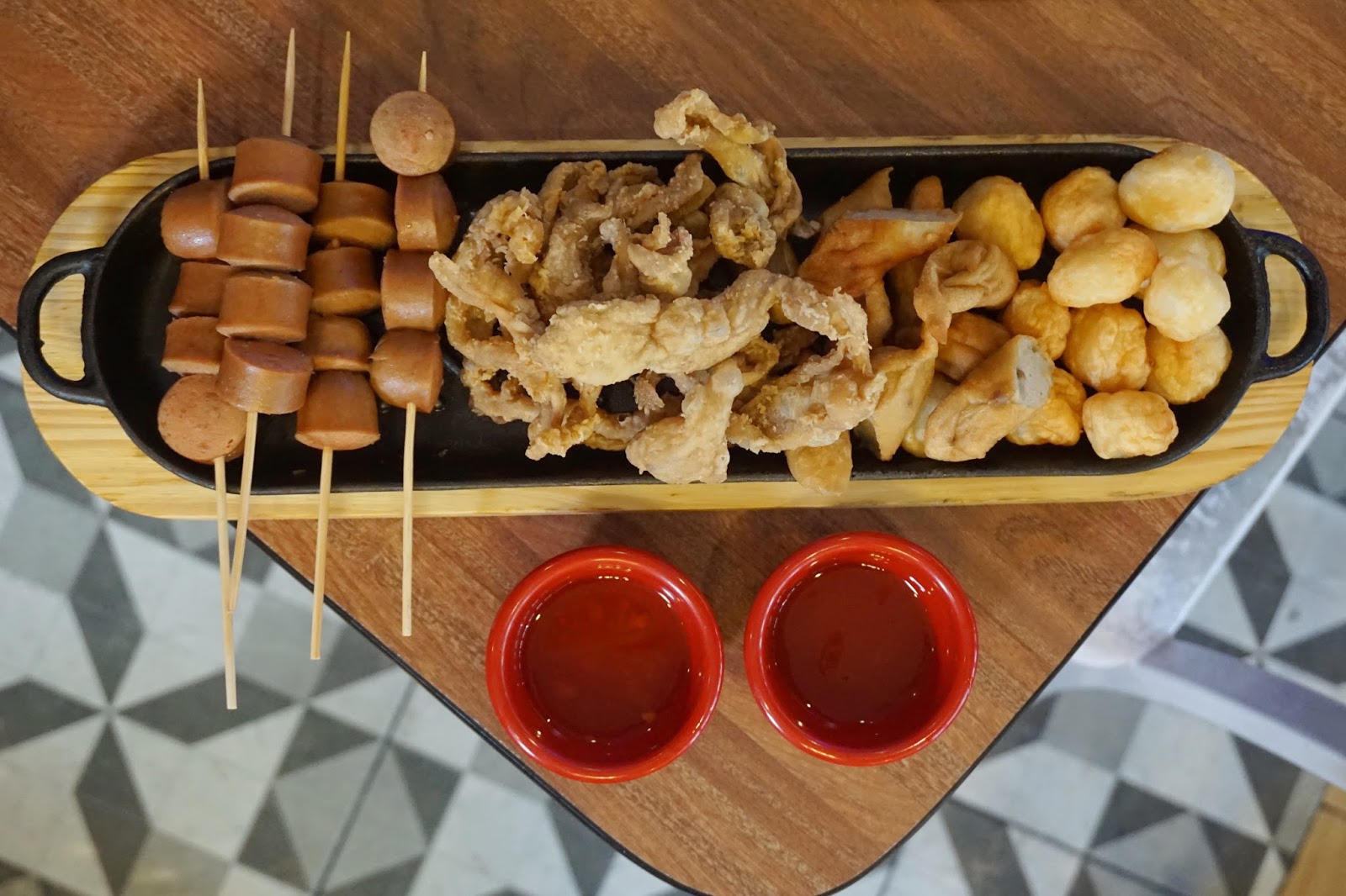 What Mary Loves: First Bite: Sisig Society