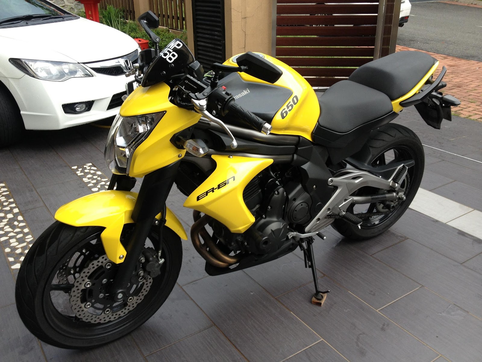 SUPER GREAT SPORTBIKES: KAWASAKI ER6N 2012 SOLD