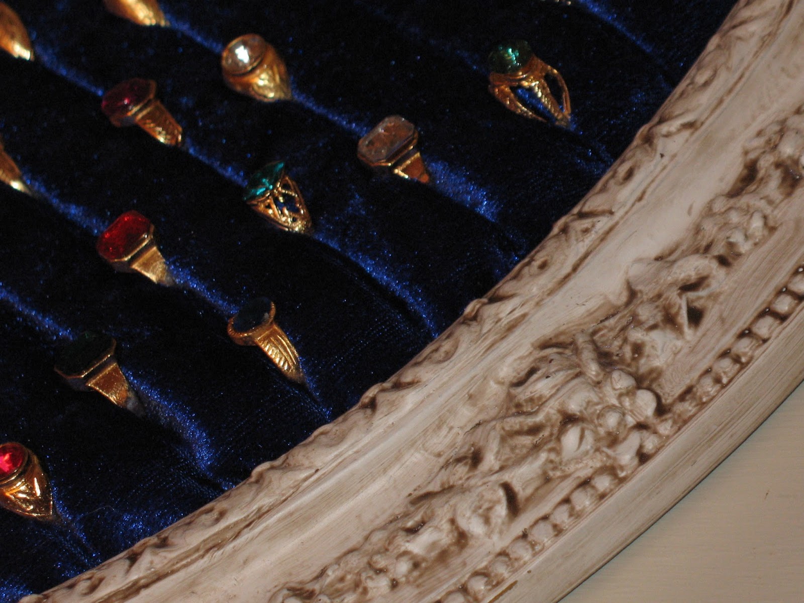 Artsy Fartsy: Ring Display Tutorial