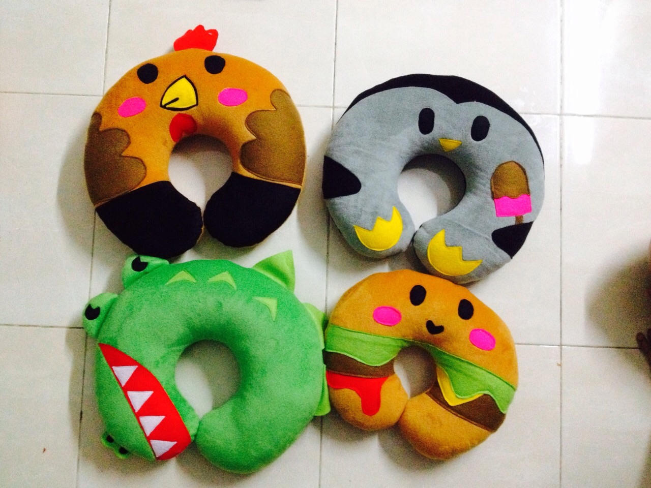 Z. KRIS TRIATMOJO - BANTAL LEHER JOGJA KARAKTER: PESANAN MINIMAL ORDER ...