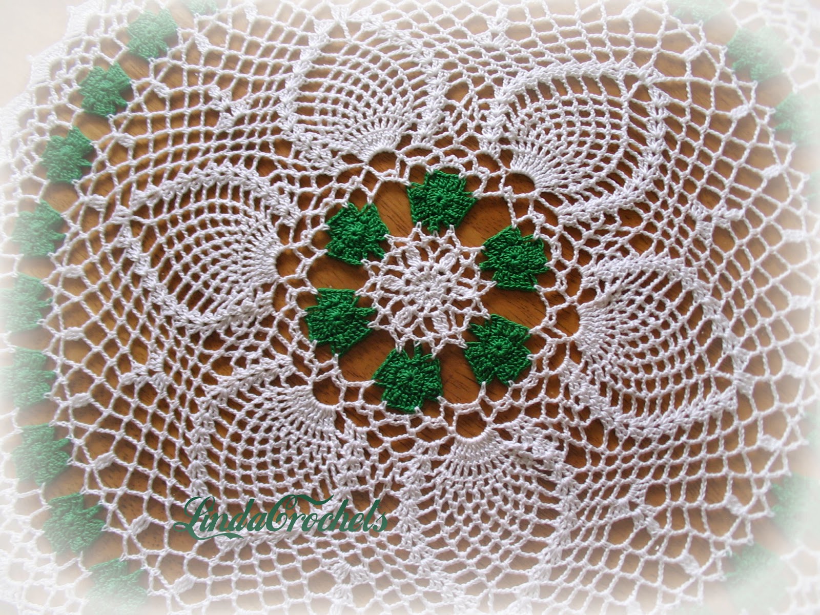 Linda Crochets: Luck of the Irish doily