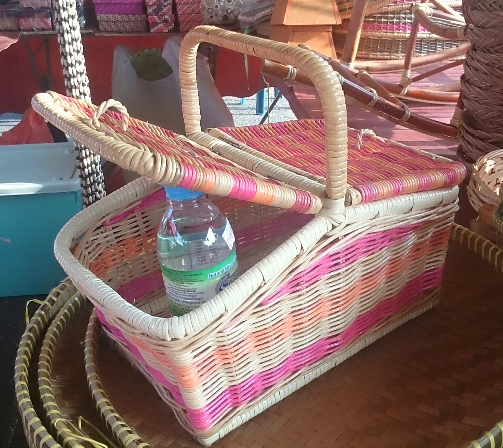 Pasar Tani Kraf: BAKUL PELBAGAI GUNA 2014