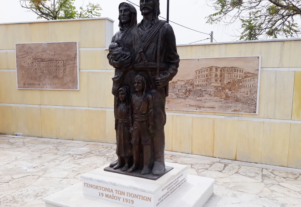 Αποκαλυπτήρια του μνημείου Γενοκτονίας των Ποντίων στα Άνω Λιόσια