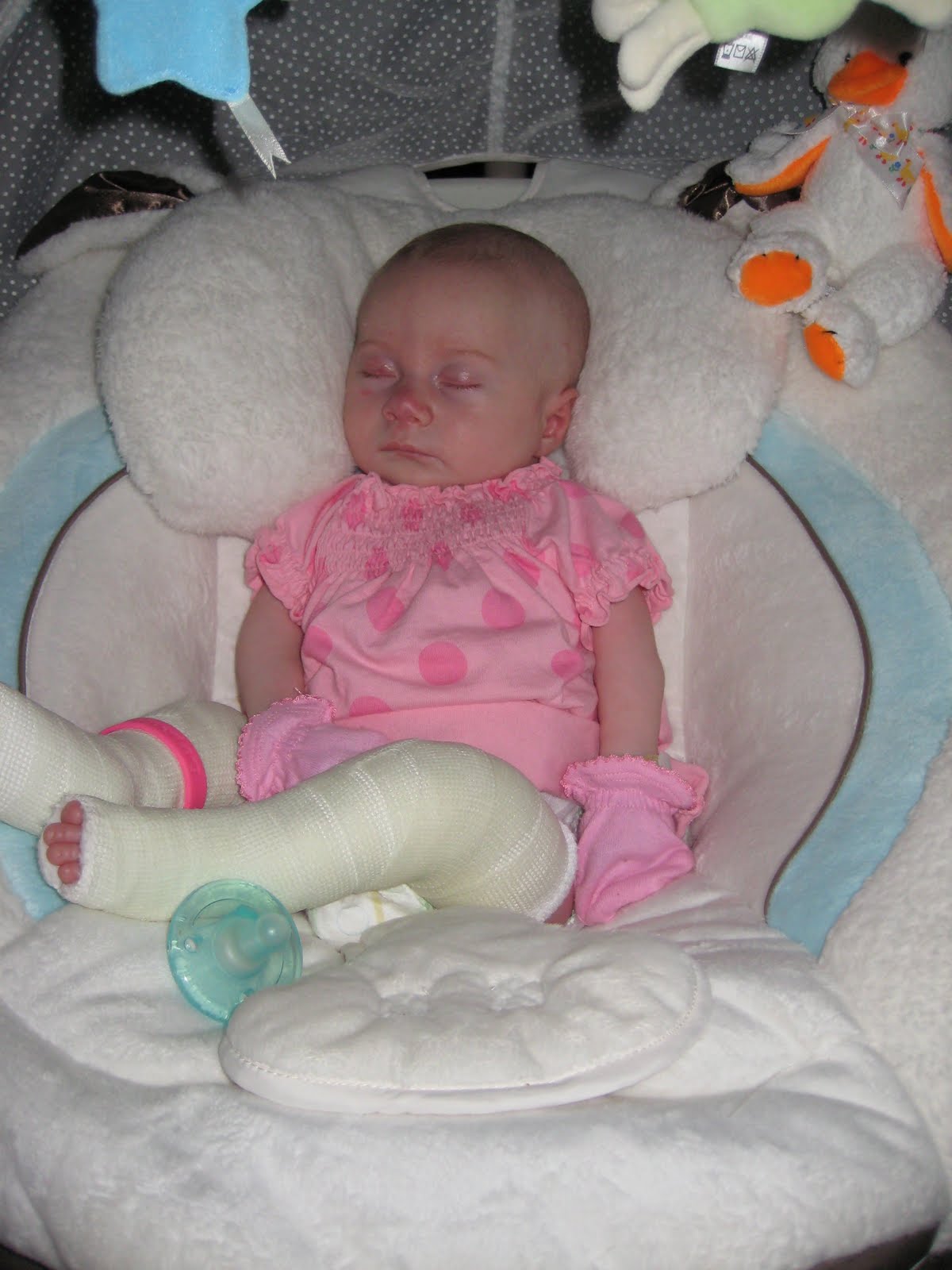 Sweet Analise Rose's Journey with Arthrogryposis, Amyoplasia type: Day ...