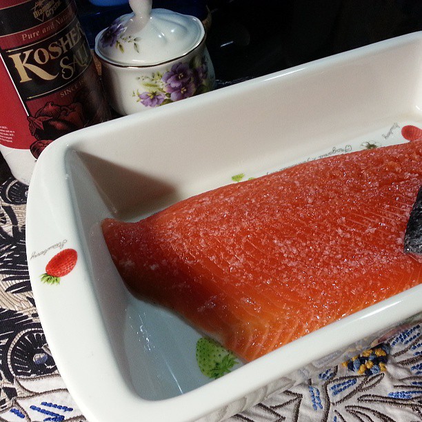 Zemfirka Blogs...: Recipe: Salt & Sugar Cured Salmon