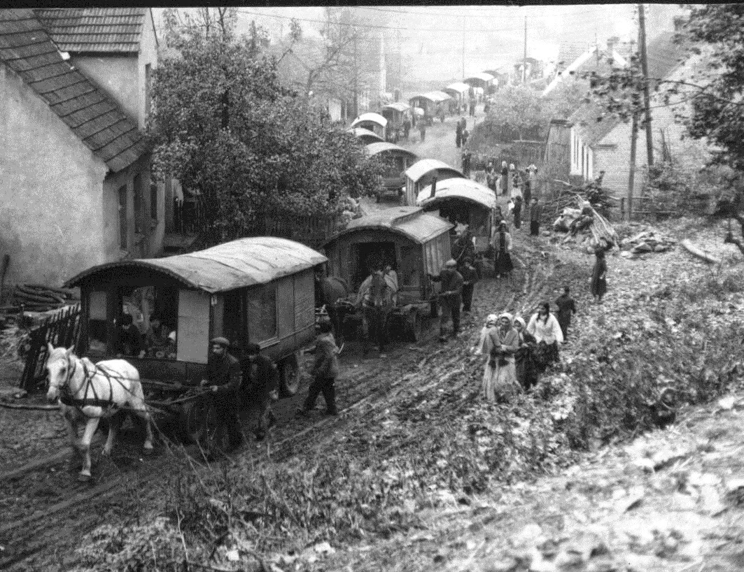 W-wa Jeziorki: Papusza: a key to understanding the Roma issue