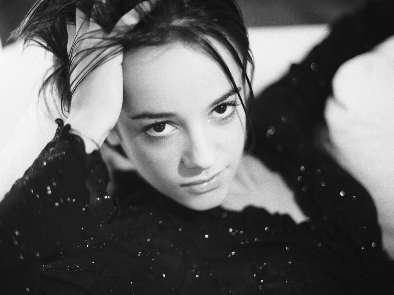 Wallpaper India: 30 French Singer Alizee Beautiful Girl HD Wallpapers