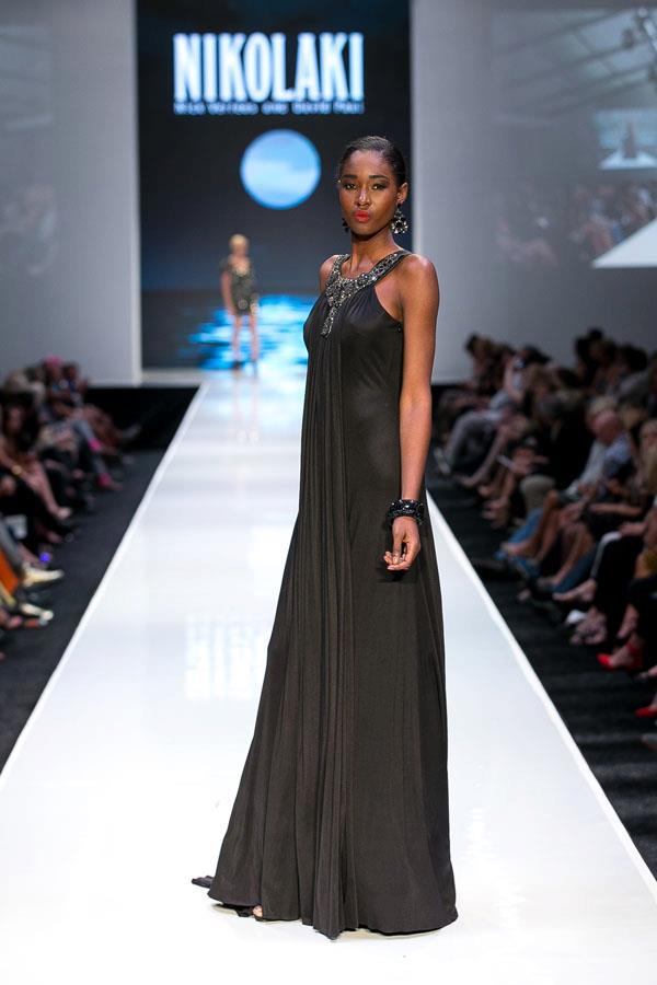 Devanie Gobir | Page 4 | the Fashion Spot