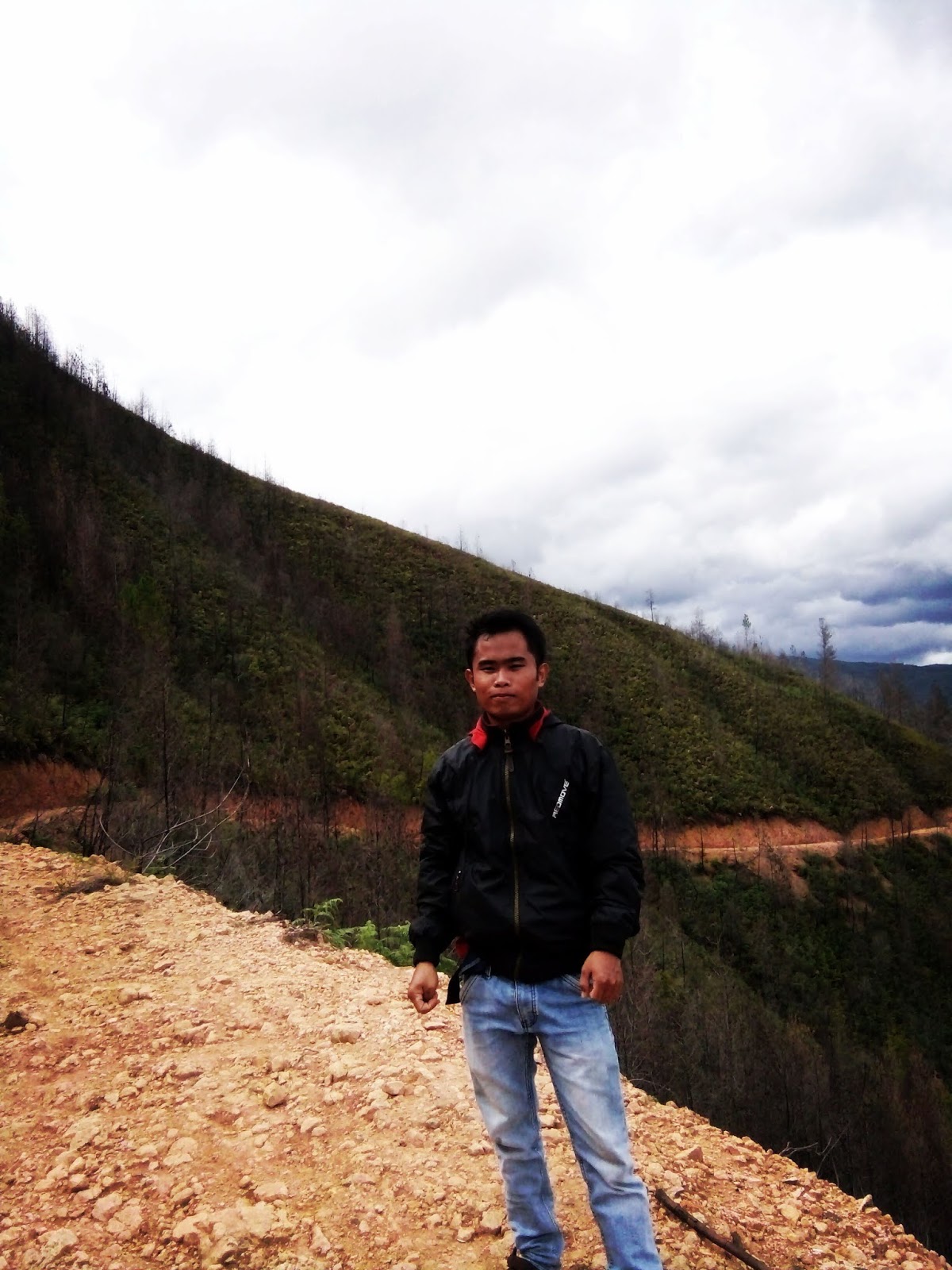 Sarambu Sikore Kecamatan Rantekarua(Trans Awan)