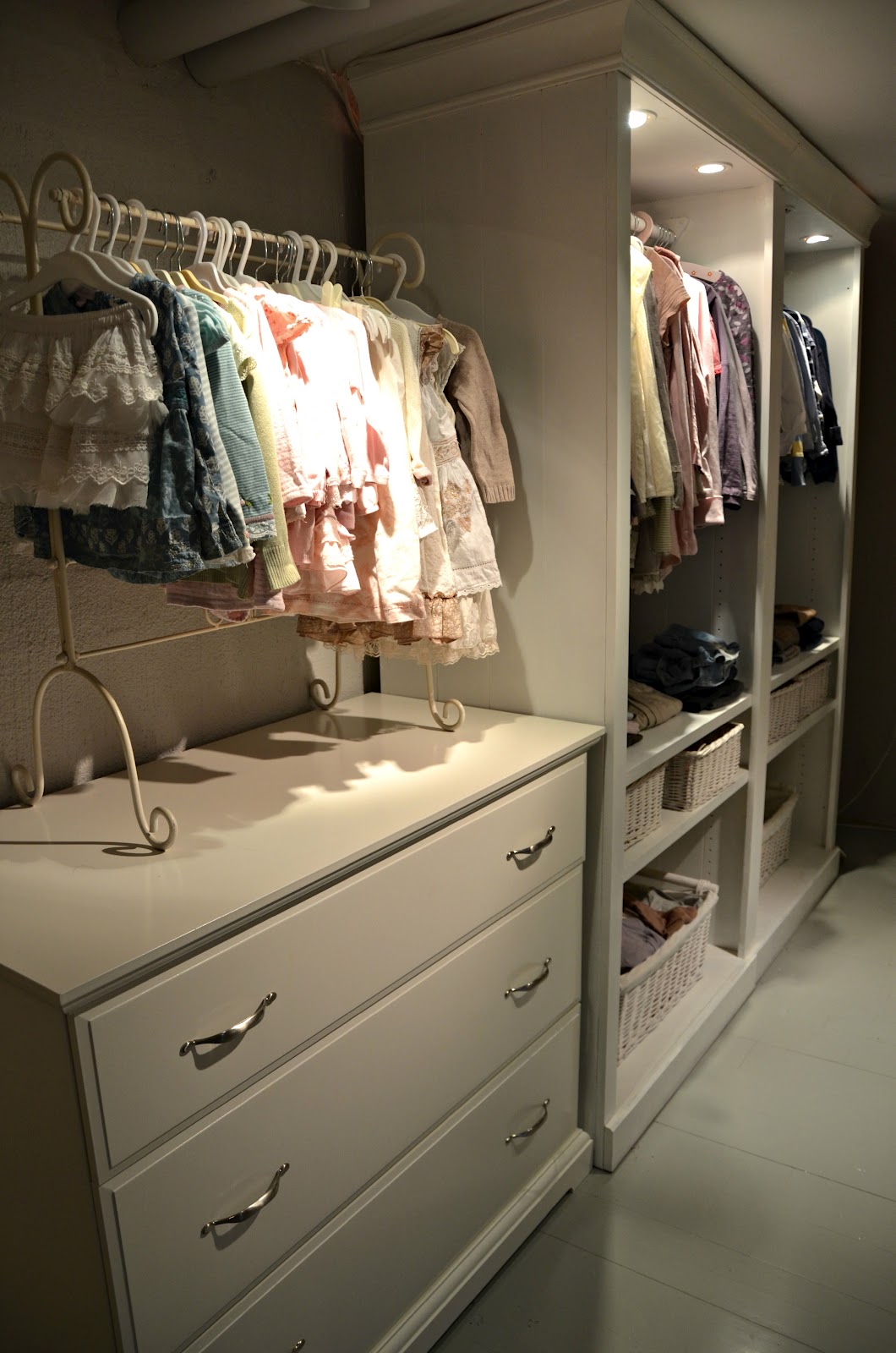 kaunis pieni elämä: Vaatehuone