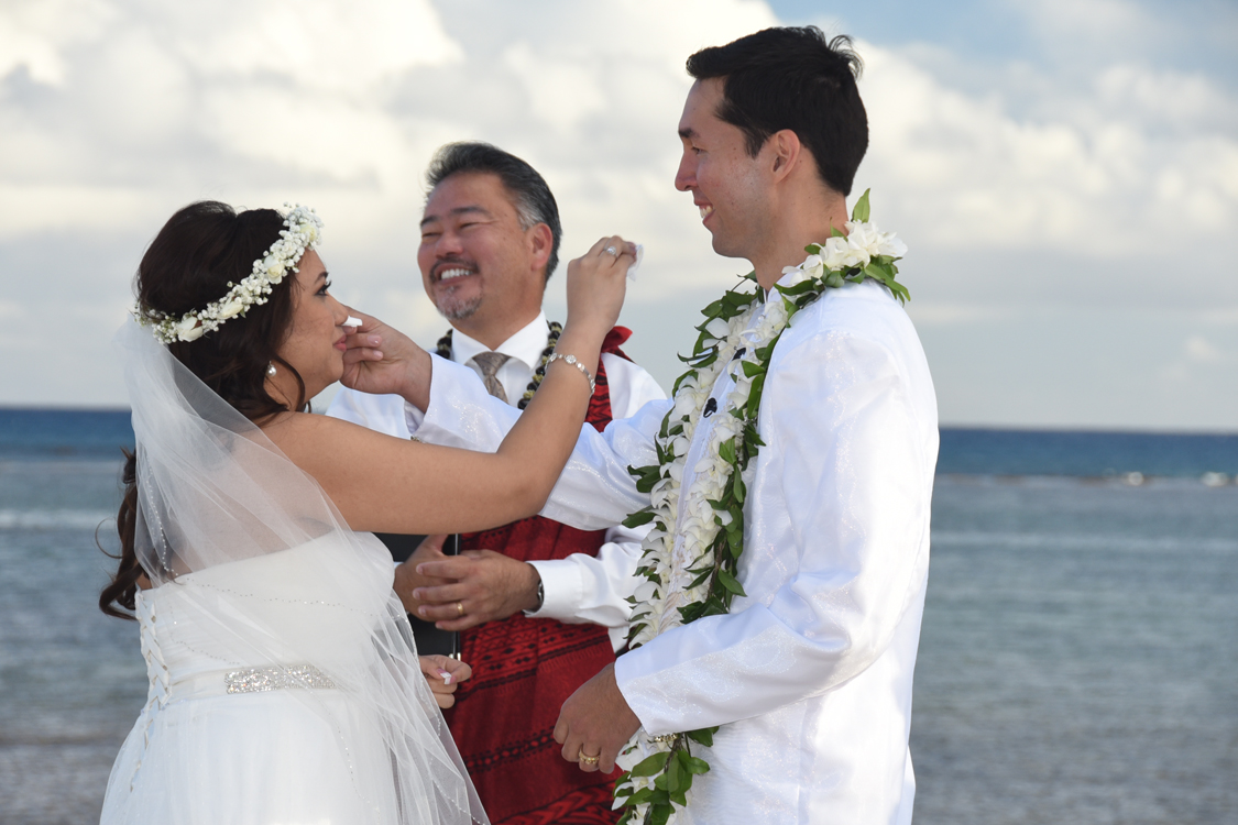 Honolulu Weddings: Patrick & Rhea