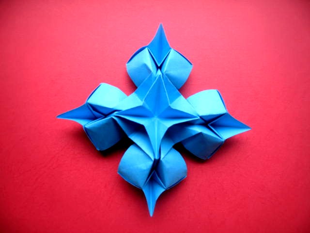 INTERFERENTE: Origami Cross flower - Decorativ origami frame