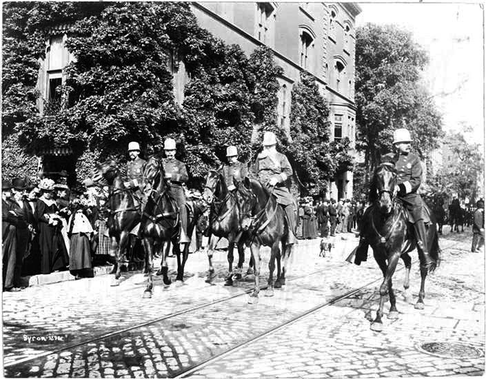 Daytonian in Manhattan: The Lost Calumet Club--No. 267 Fifth Avenue