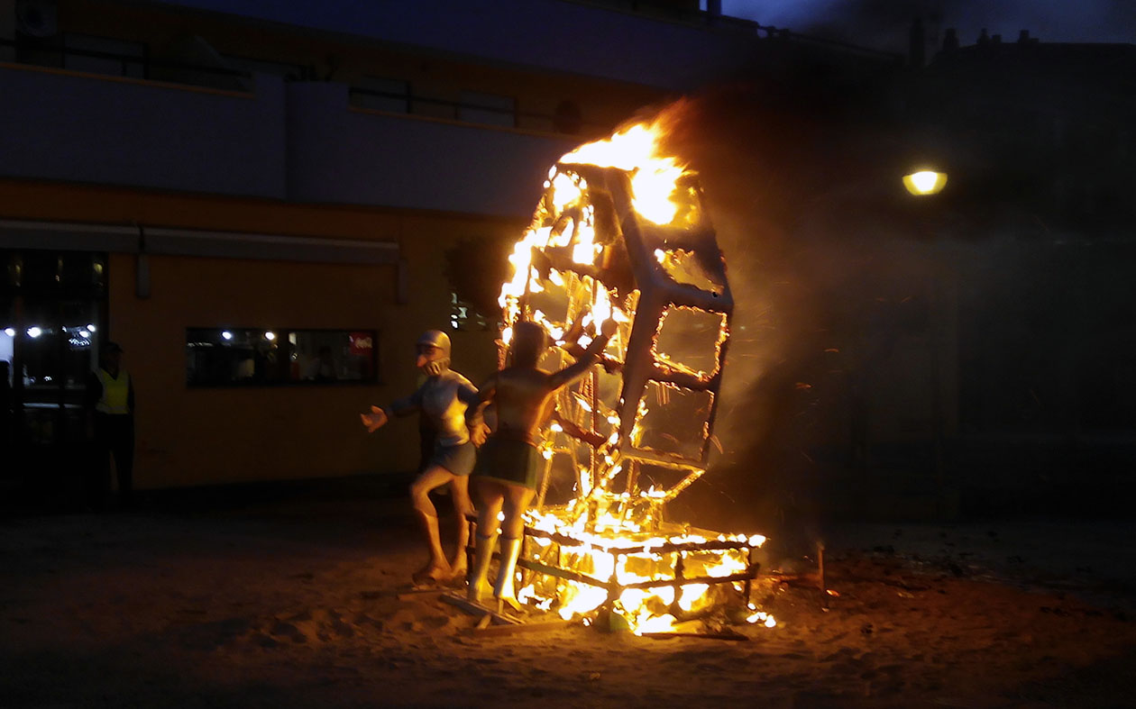 La Cotorra de la Vall: La falla La Marina cremarà diumenge després d’un ...
