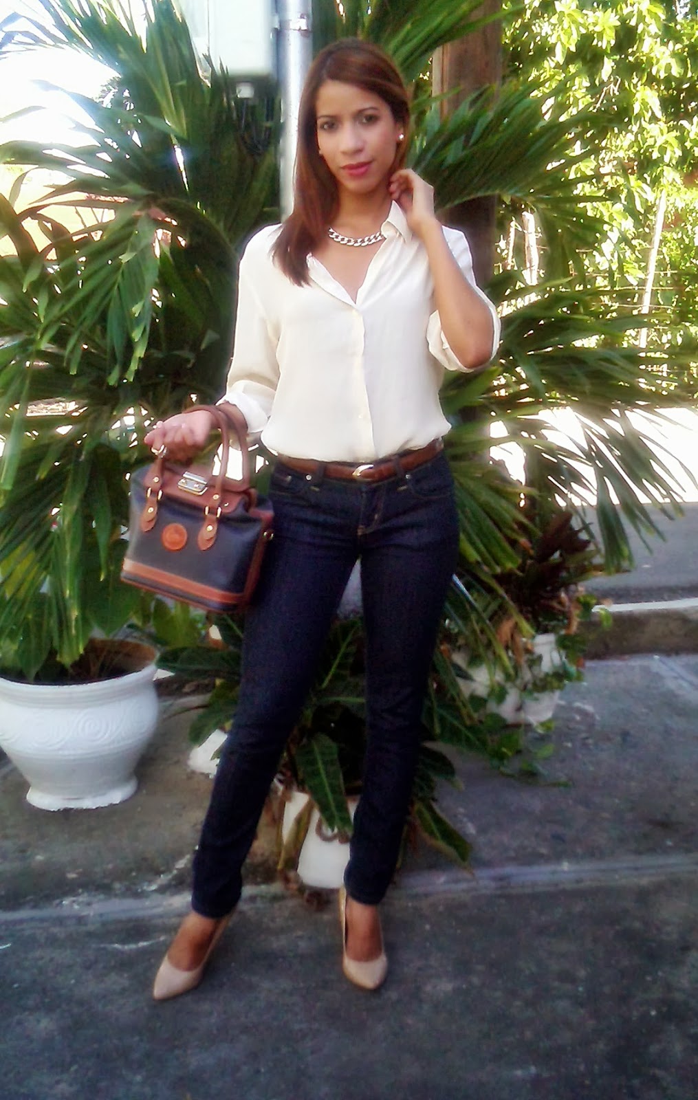 Voy a mi Moda!!: Look Clásico... Jeans y camisa!! apuesta por lo seguro