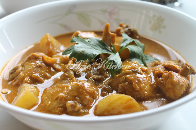 Kari Ayam - Azie Kitchen