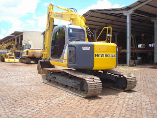Escavadeira Hidráulica New Holland, E130SRLC: equipamentos para ...
