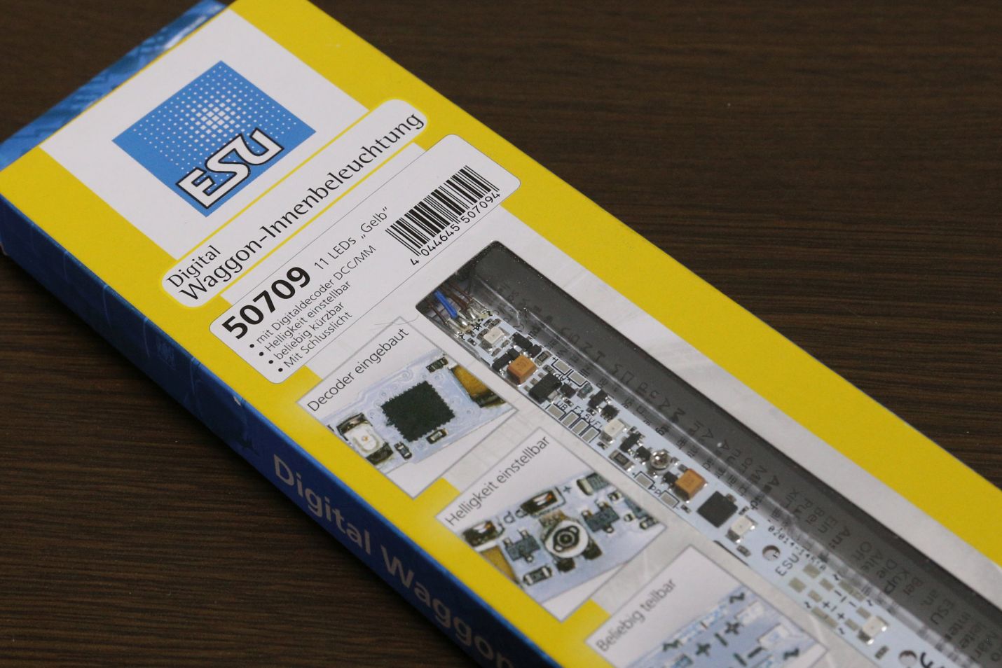 実は最初普通にコマンドステーションからCV値を変更して調整していたけど、マニュアルを良く見ると