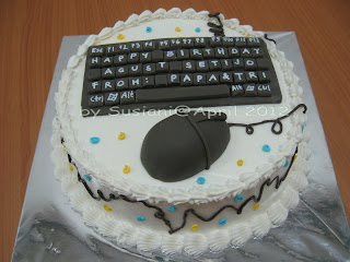 Susi Cakery: Computer Cake, April 2012