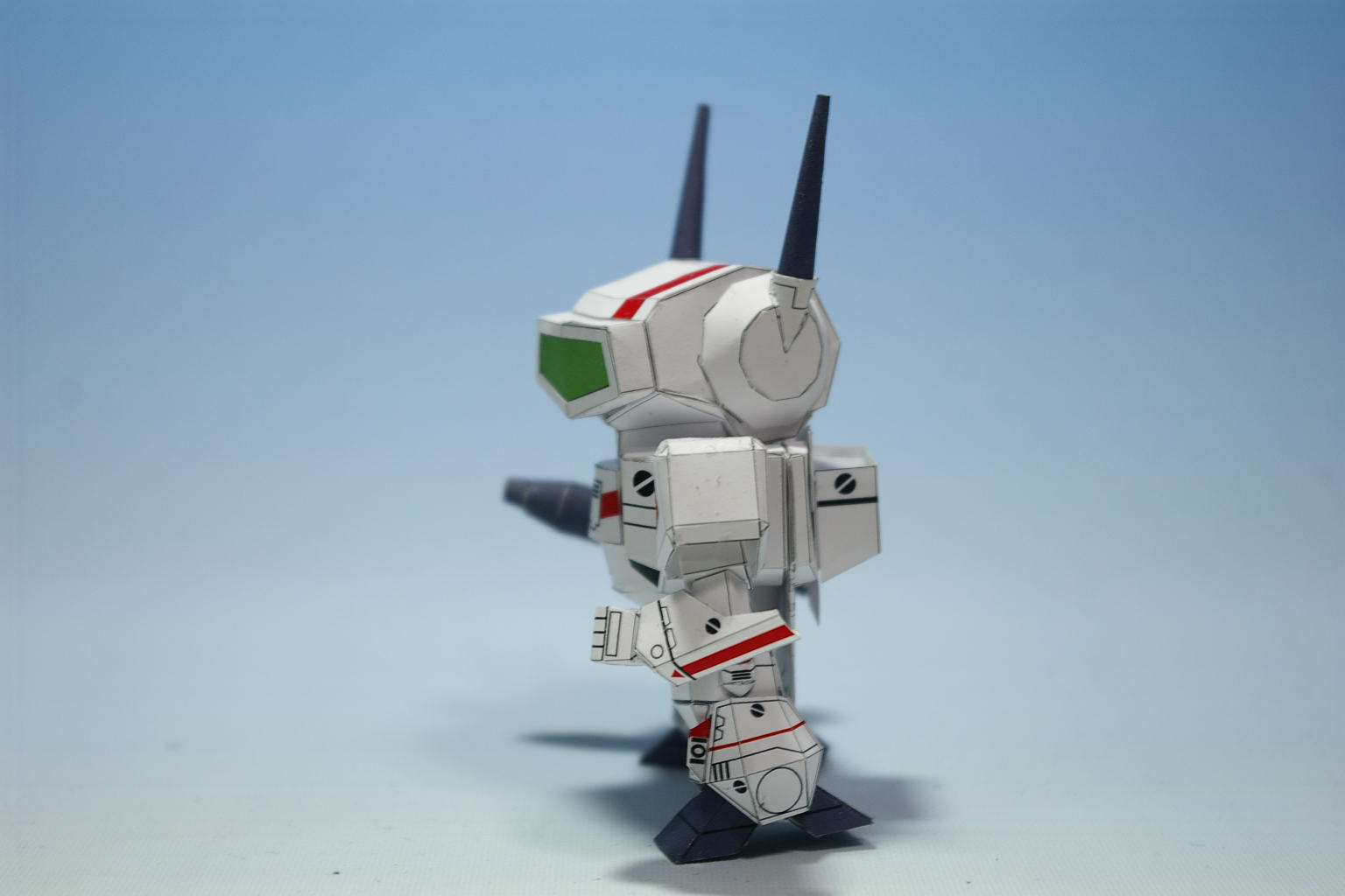 Macross: SD VF-1J Valkyrie Papercraft | Paperized Crafts