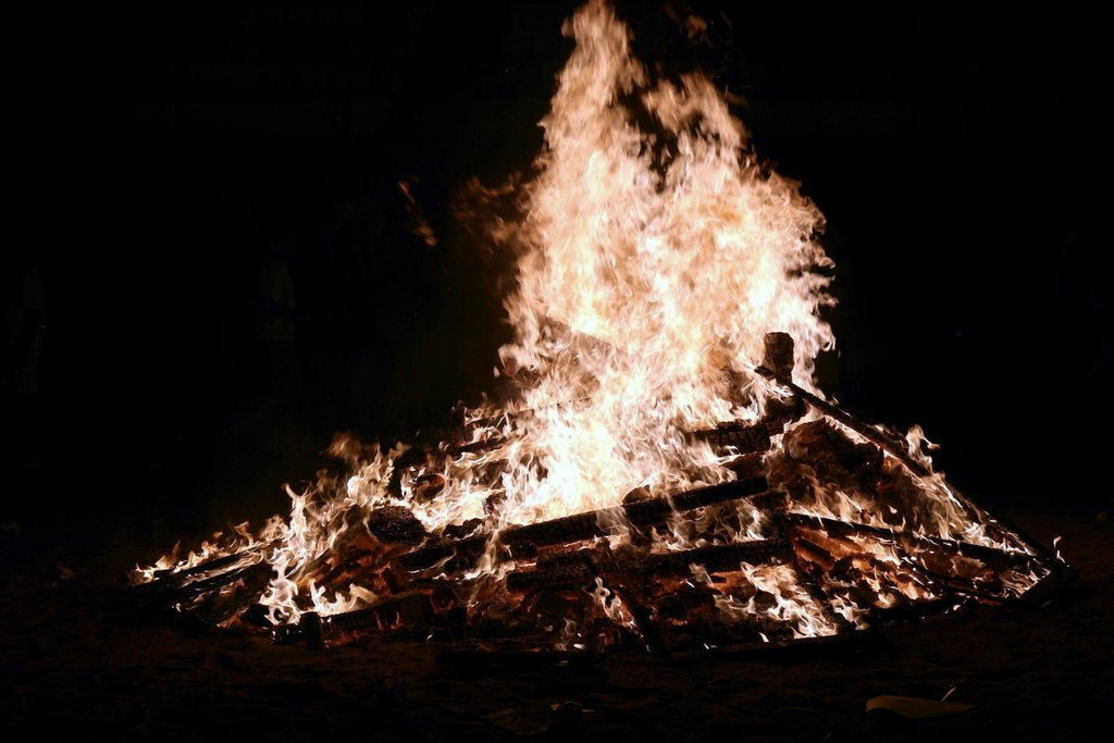 La Rioja de la A a la Z: HOGUERAS DE SAN JUAN - Navarrete