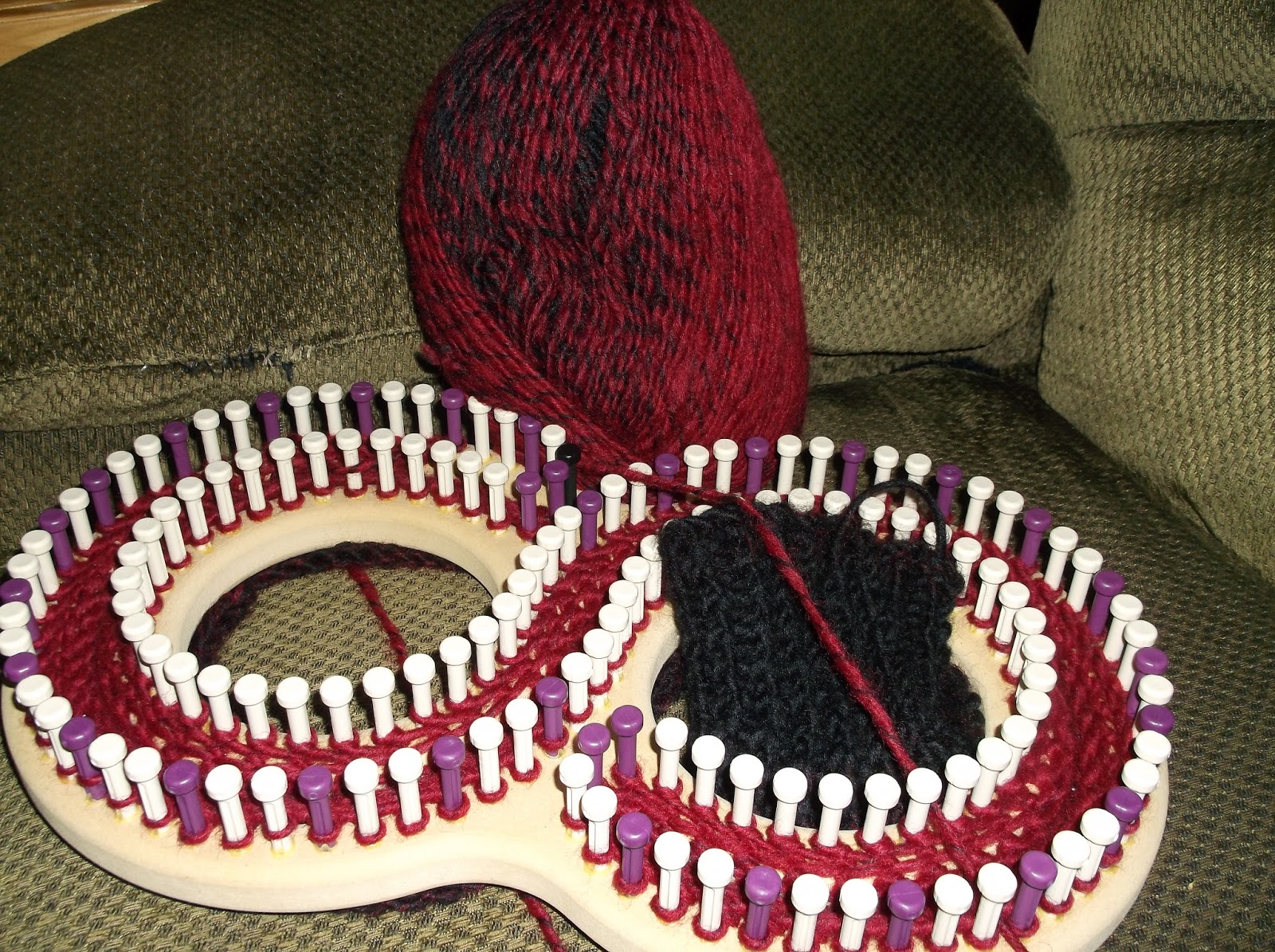 Premium Knitting Looms by: CinDWood Crafts: Loom, Yarn, Gauge, Swatch ...