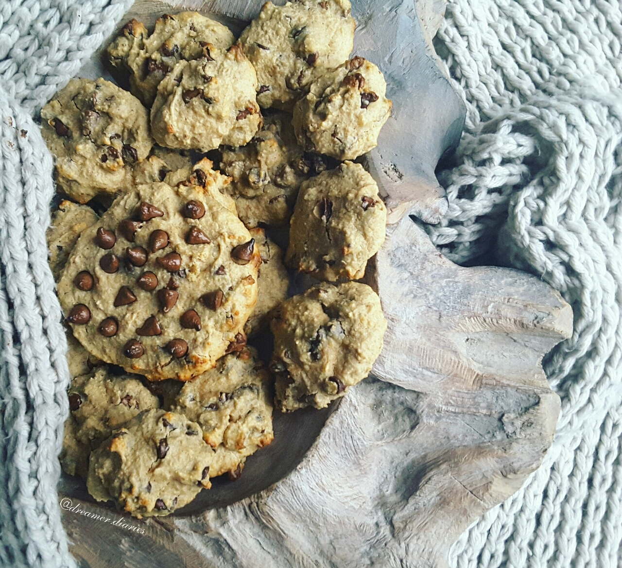 Dreamer Diaries : Clean Chocolate Chip Cookies