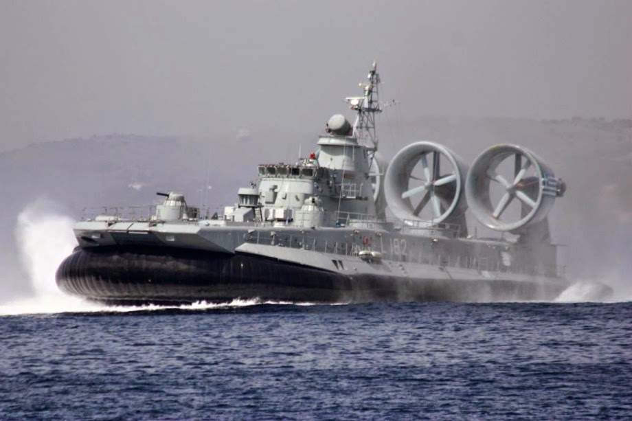 Russian Zubr-class LCAC,Hovercraft terbesar dunia ~ Abdurrahman101000