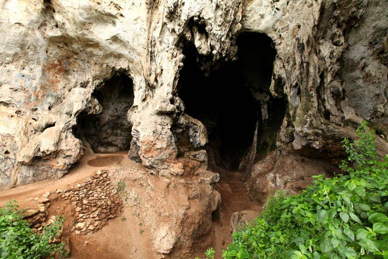 Goa Pawon, Bukti Keberadaan Manusia Prasejarah ~ R.J. Syahrulloh