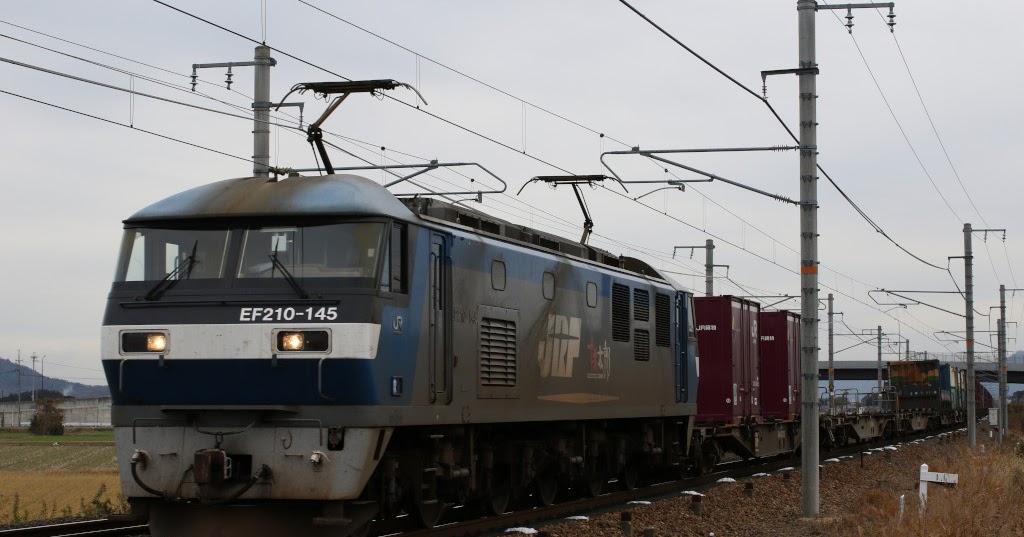 線路際の小さな幸せ: 1072レ EF210-158 × 5085レ EF210-145 JFEイルカのUM27A、JFEイルカ×2、カルちゃん、ECOLINER31×4