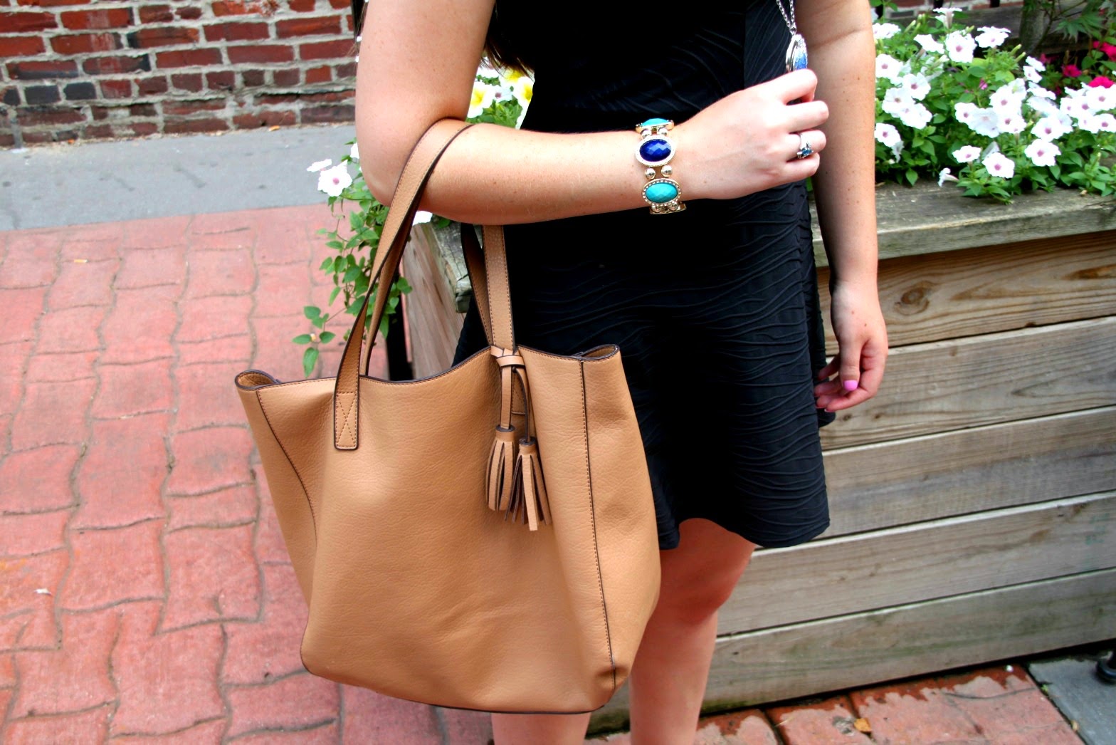 How To Style A LBD In The Summer - The Trendy Chick