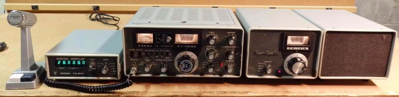 YAESU FT-101EE HAM RADIO