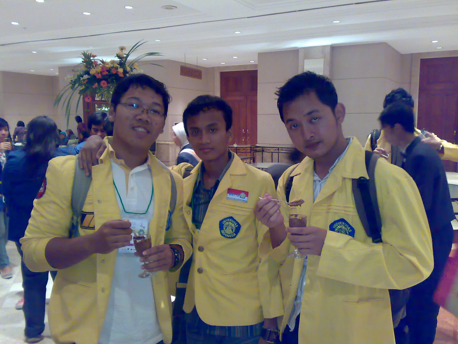 Menggambar Lines Plan: Teknik Perkapalan UI