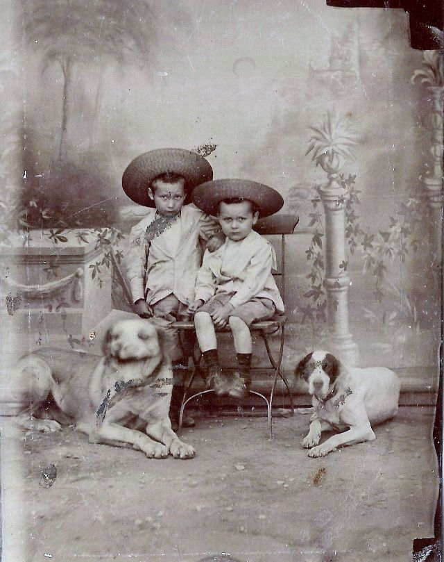 Lovely Photos That Capture People Posing with Their Dogs From Victorian ...