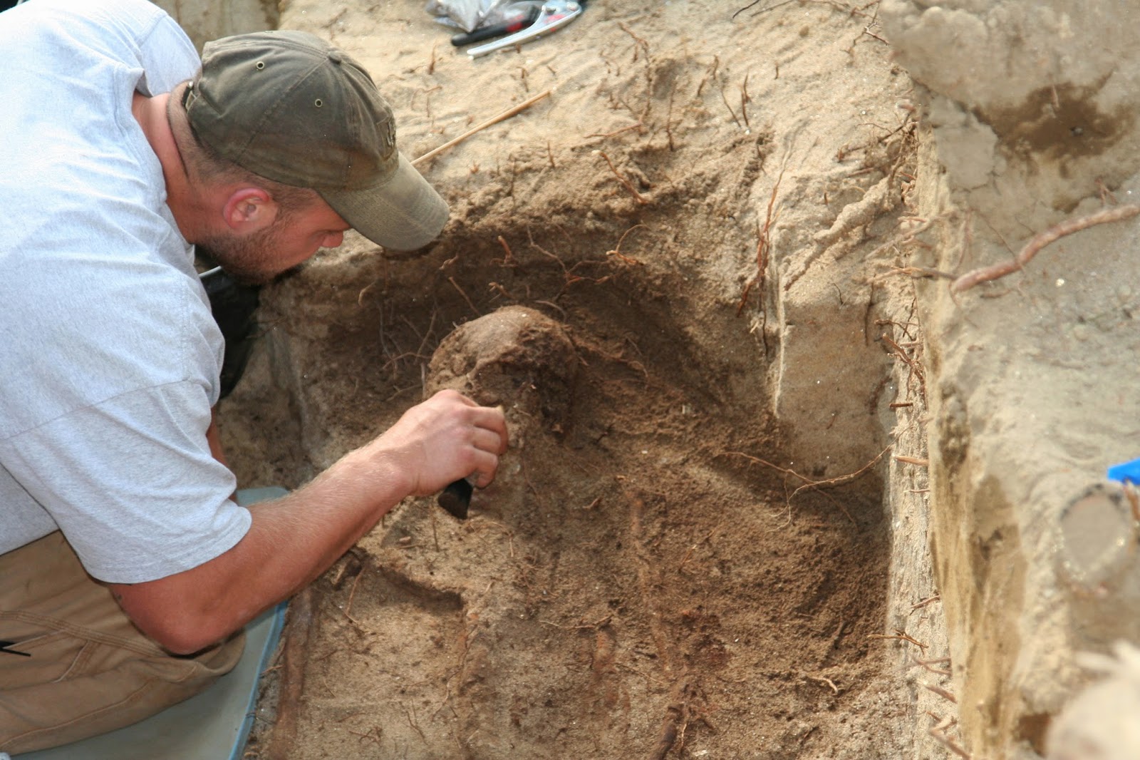 Taphophile Corner: Exhuming the Dead. Warning: images may be disturbing ...