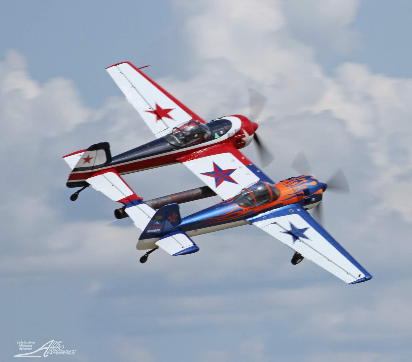 The Aero Experience: EAA AirVenture Oshkosh 2018: Airshows - Yak-110