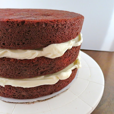 Blonde in the Kitchen: Red Velvet Cake with Cream Cheese Icing