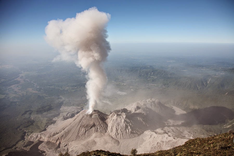 10 Letusan Gunung Berapi Terdahsyat Dalam Sejarah ~ Afmy's Book