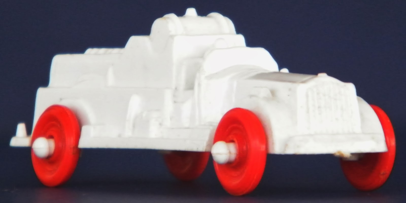 Toys and Stuff: Lido Small Plastic Fire Engines