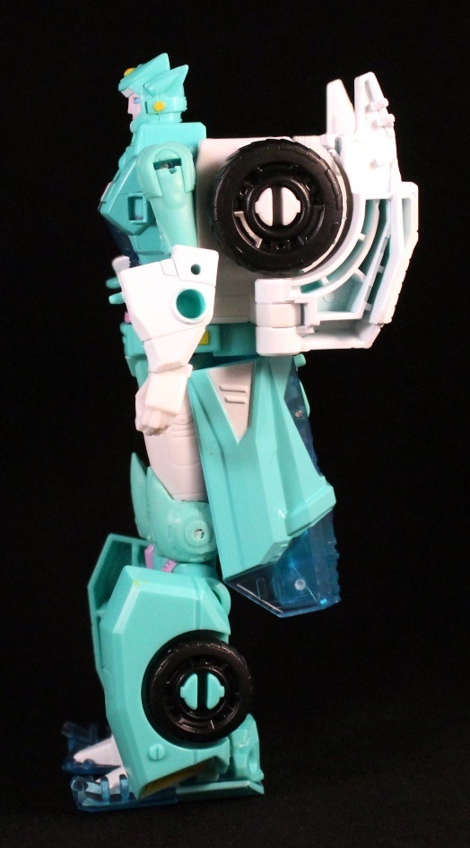 She's Fantastic: Transformers - MOONRACER!