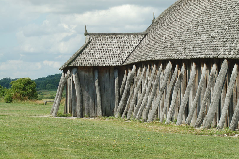 Thyra: The Vikings - The Ring Castles in Denmark