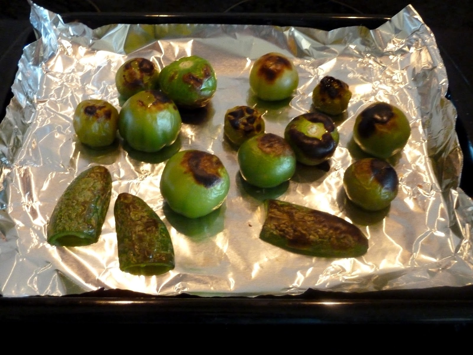 Cracked Pepper: Tomatillo Salsa Verde