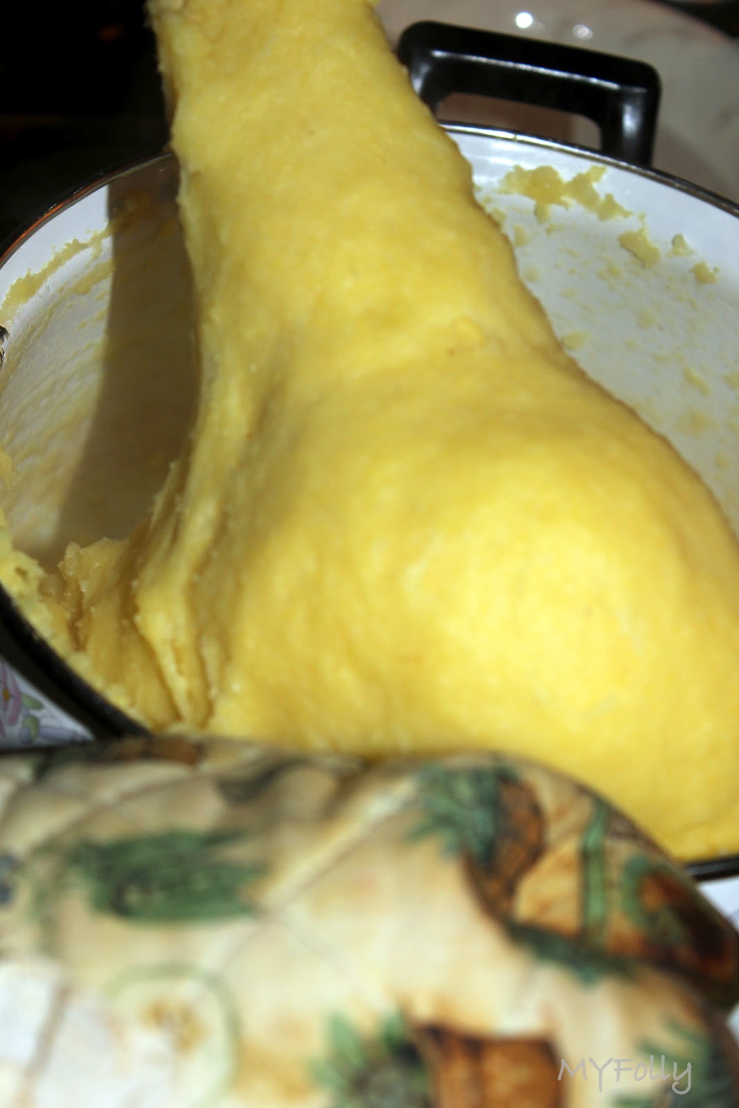 This and that: Akume