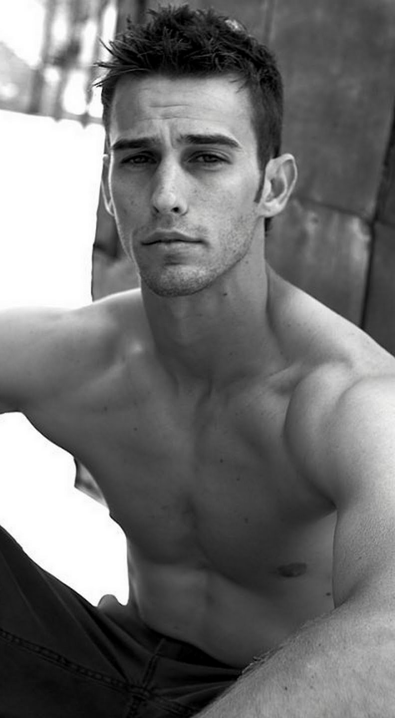 L'Homme du Jour: JAY BYERS