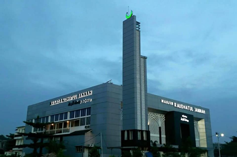 Meniti Jalan Shalafus Shaleh: MASJID RAUDHATUL JANNAH PEKANBARU, MASJID ...