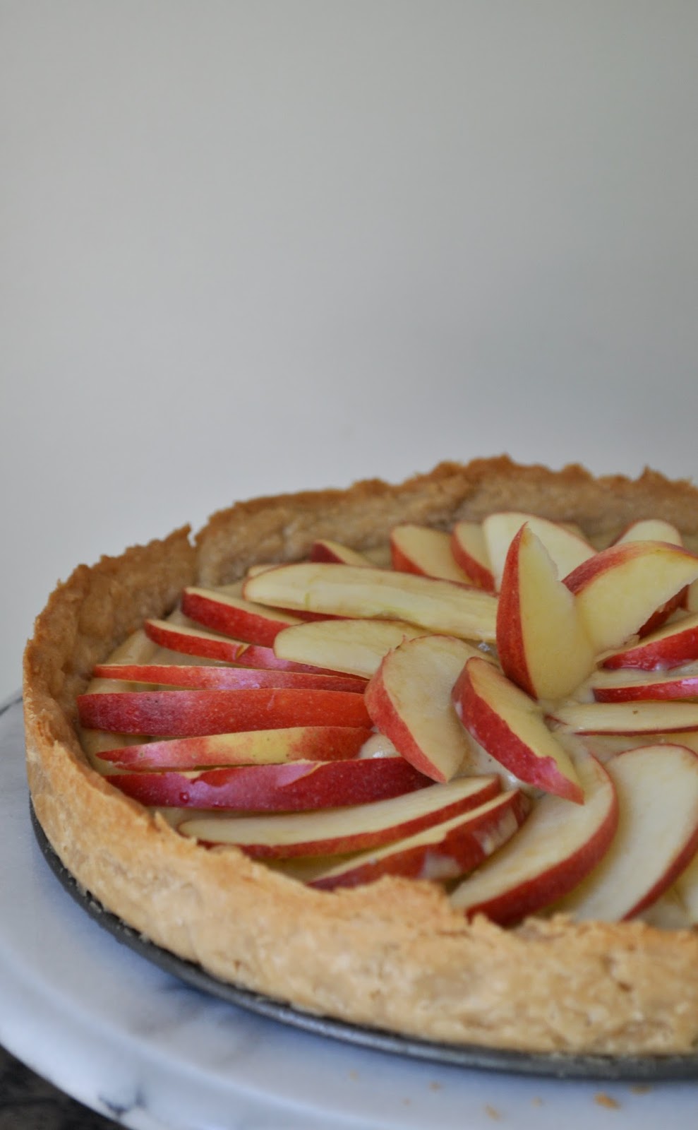 apple tart + spiced pastry cream + cinnamon shortbread | Chow Creations