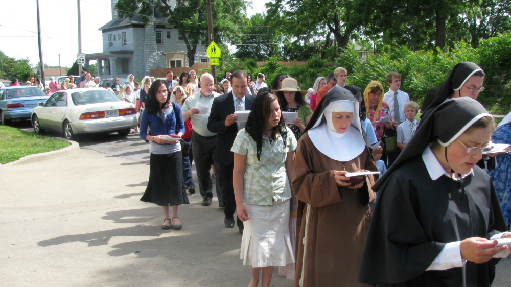 A Catholic Life: Corpus Christi at St. Vincent's Chapel (SSPX)