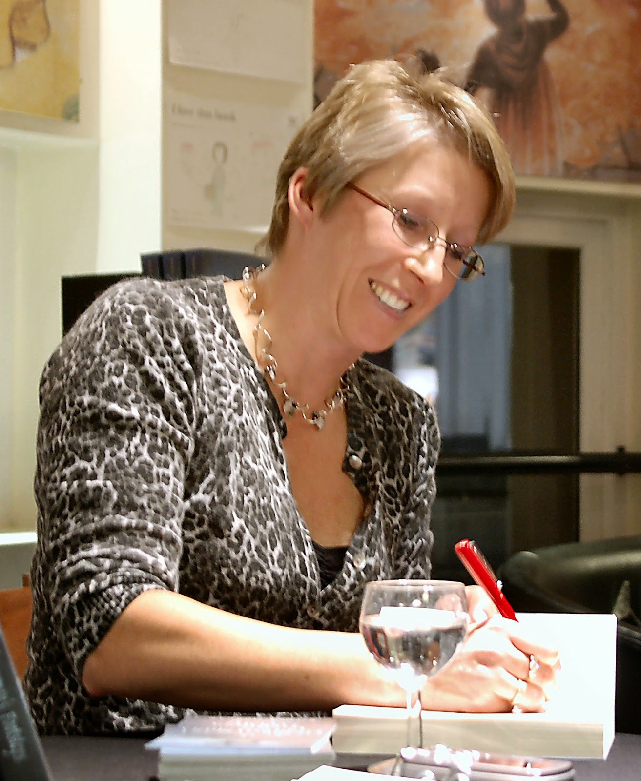 Synopsis Made Simple - Q&A with Nicola Morgan - Words & Pictures