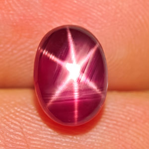 Kilau Permata: Natural Ruby Star