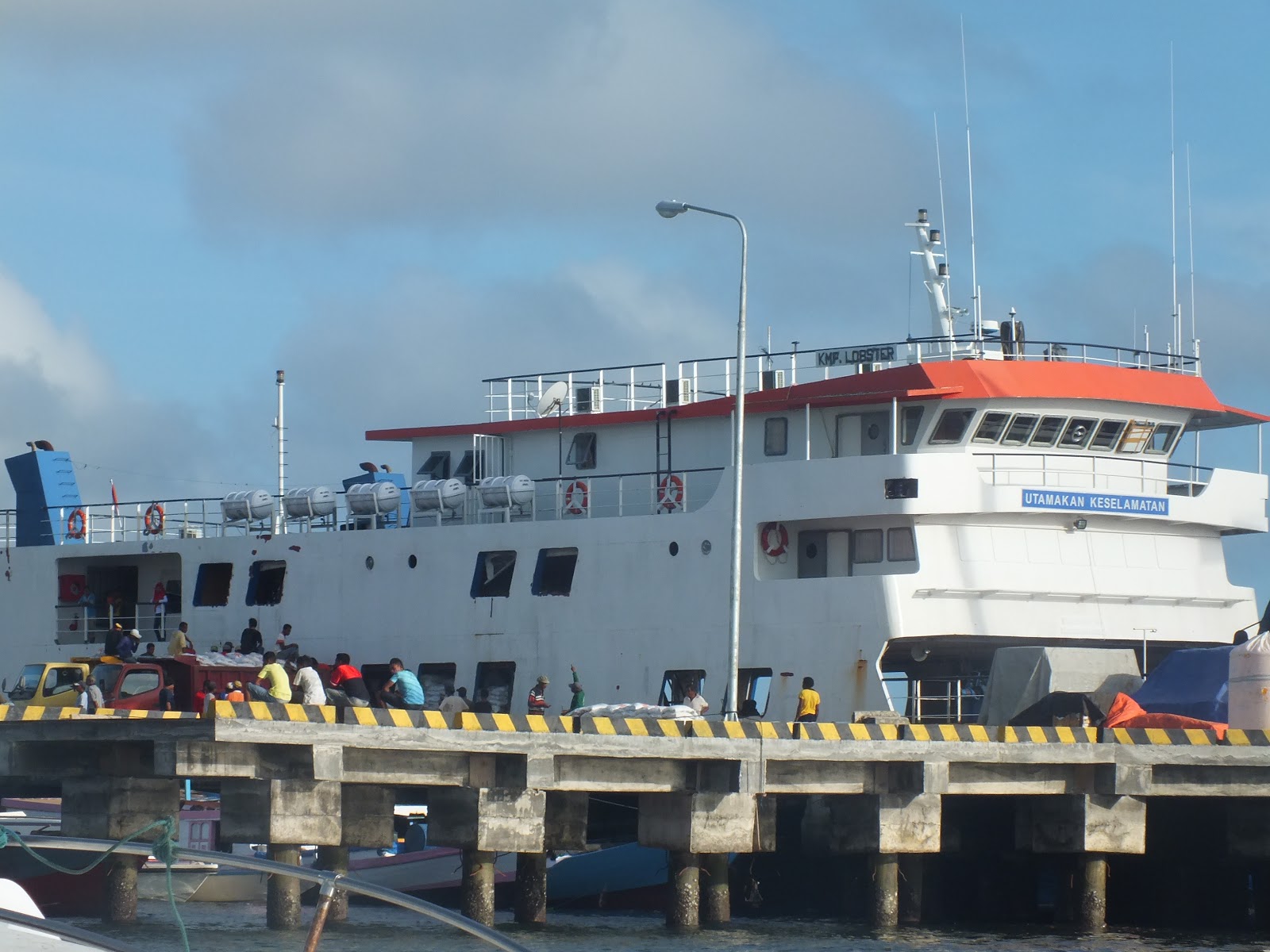 Gallery Pelabuhan Dobo Aru Maluku - Kepulauan Aru Maluku